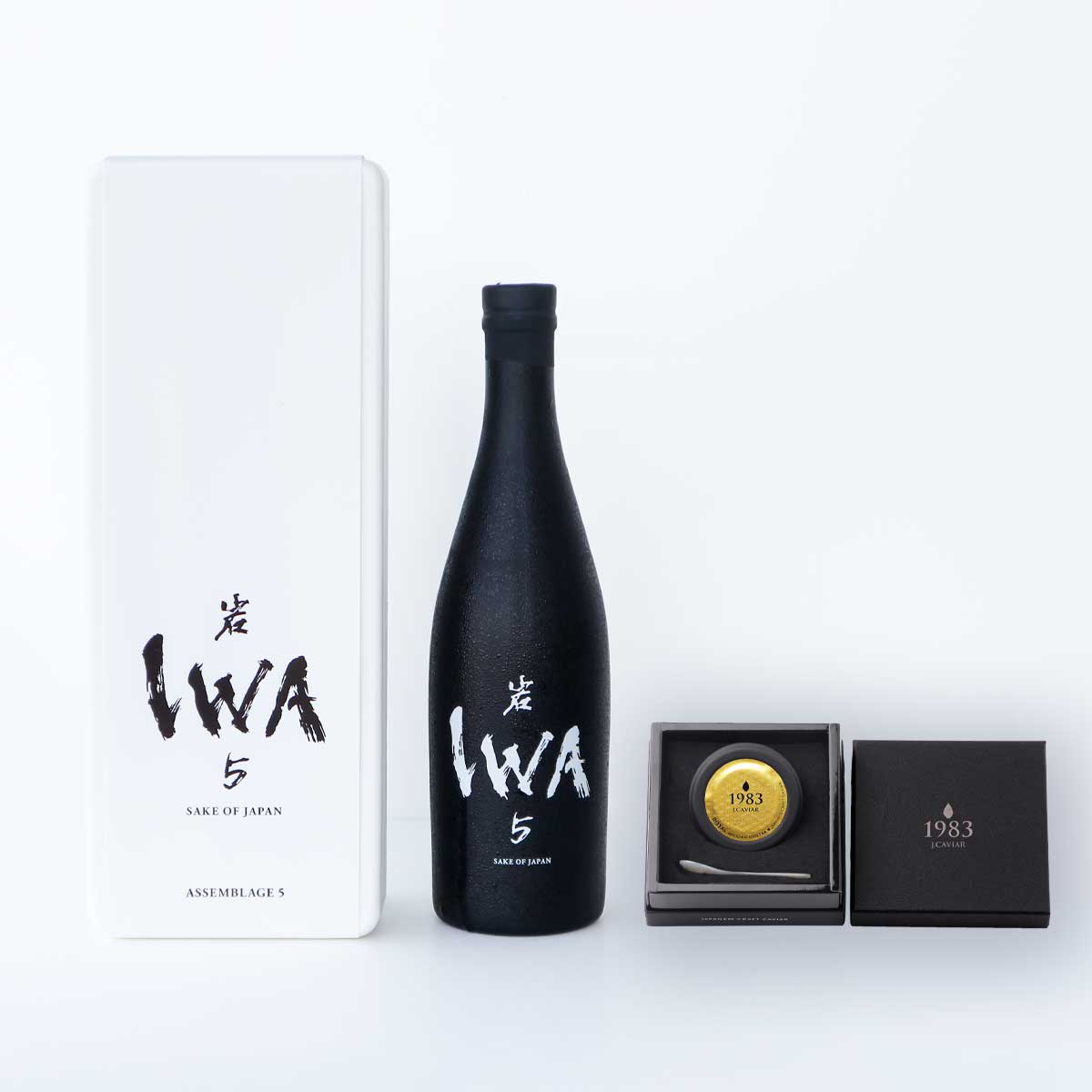 IWA 5 Assemblage 5 (ギフトボックス付き)富山県 純米大吟醸酒 + 宮崎キャビア1983 オシェトラ ロイヤルセット ...